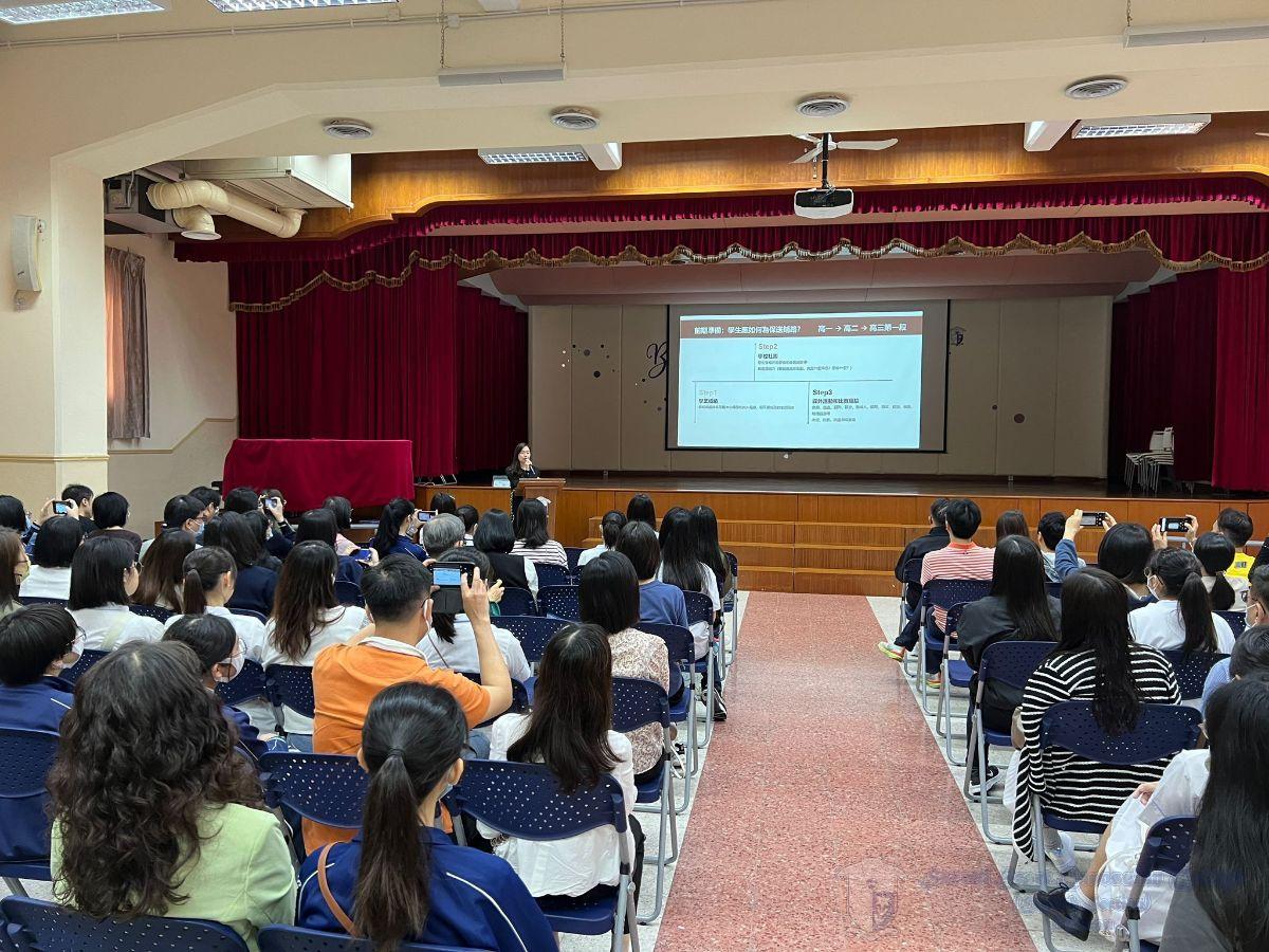 「大學保送計劃分享會」助力學生升學 – Sacred Heart Canossian College