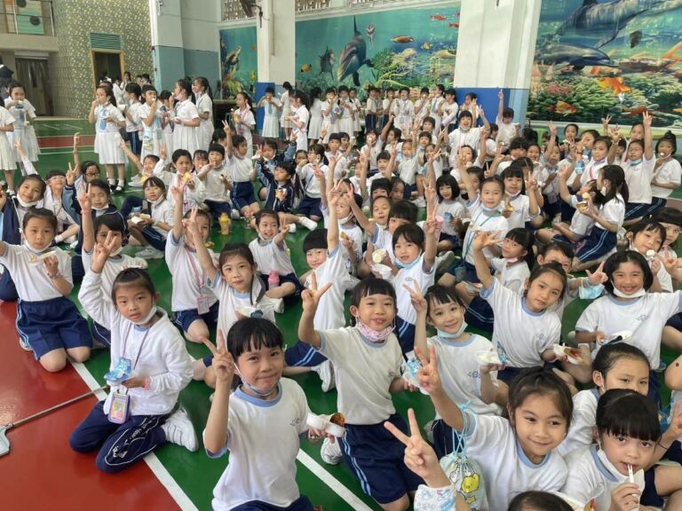 歡度兒童節 - Sacred Heart Canossian College