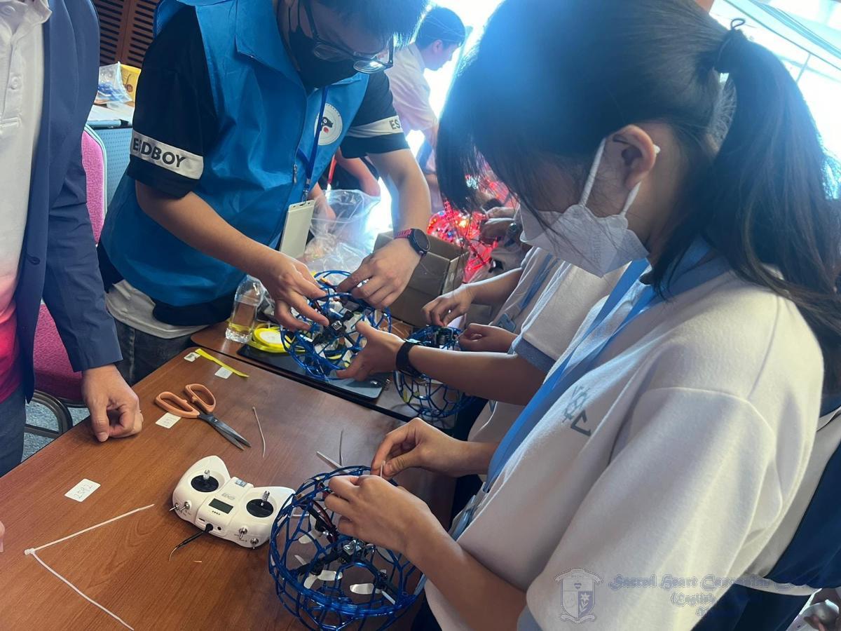 澳門青少年無人機足球校際比賽獲佳績 – Sacred Heart Canossian College